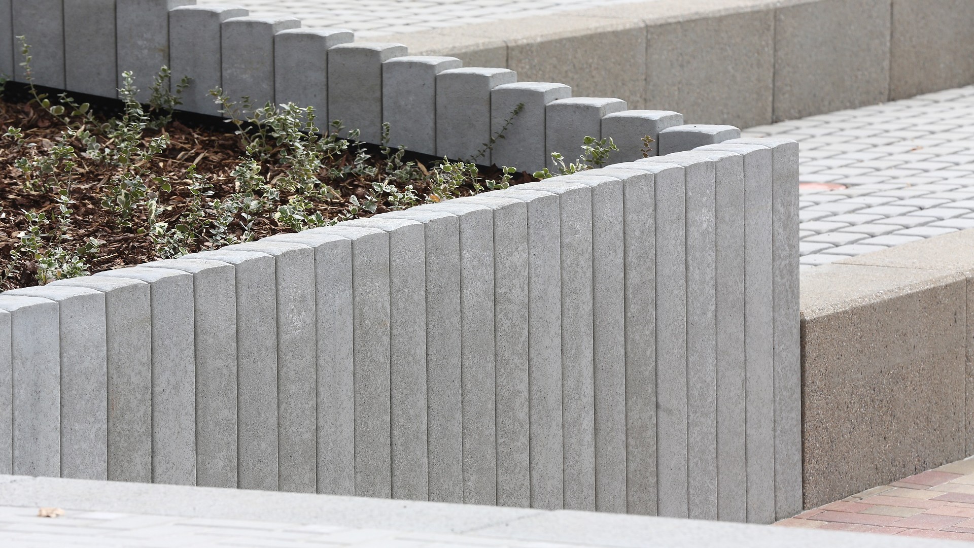 PALISÁDY A SCHODY - CS-BETON | Stavby jako z kamene