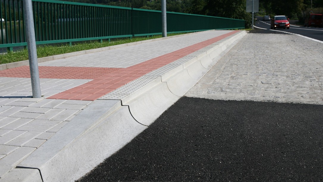 CSB - BARRIER-FREE CURB STONE HK - CS-BETON – the construction just ...