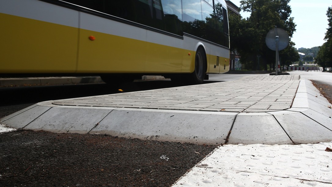 CSB - CURB STONE SPLAYED FOR ROUNDABOUTS - CS-BETON – the construction ...