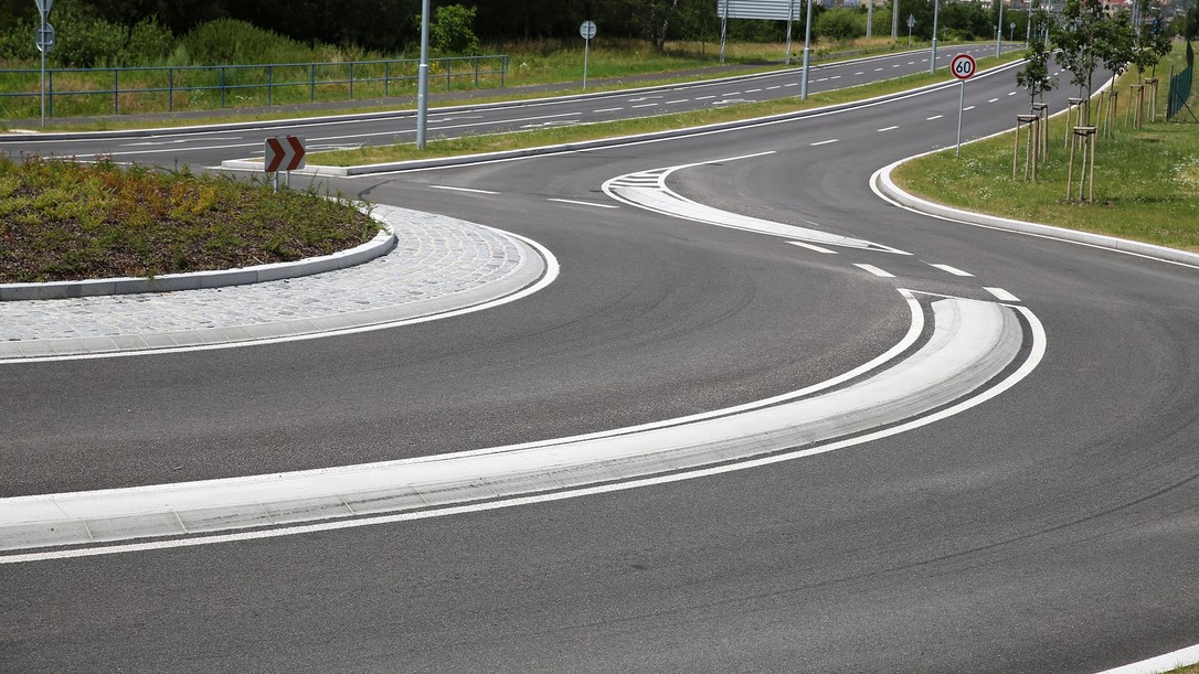 CSB - CURB STONE SPLAYED FOR ROUNDABOUTS - CS-BETON – the construction ...