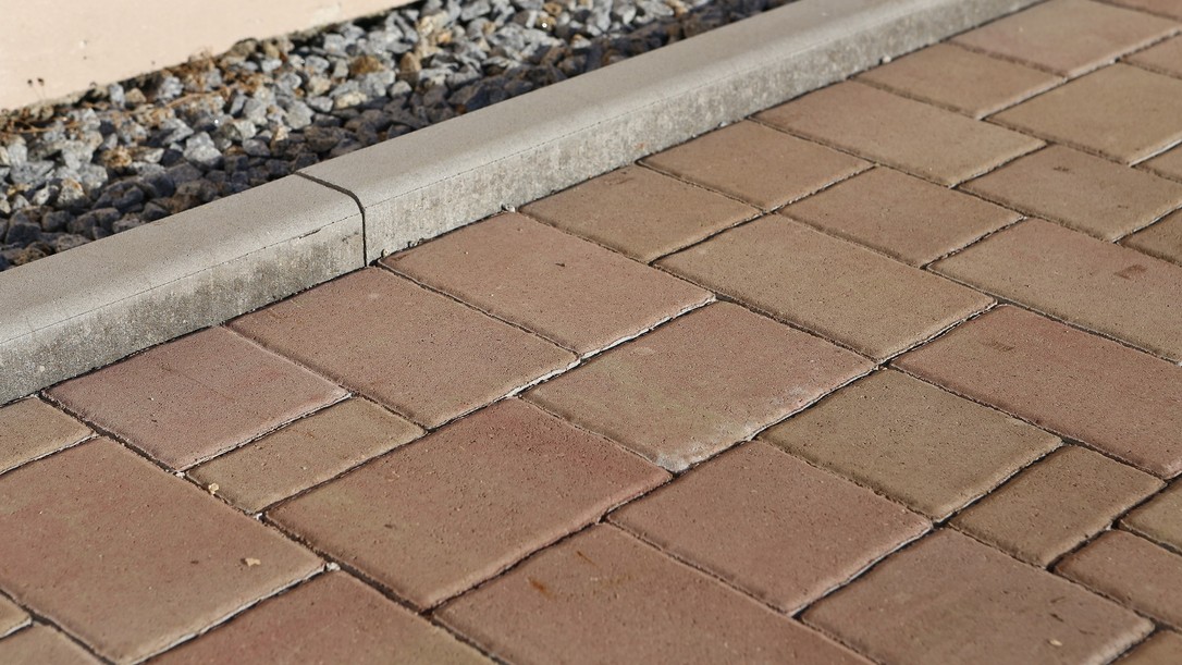 CSB - CURB STONE SQUARE T - CS-BETON – the construction just like from ...